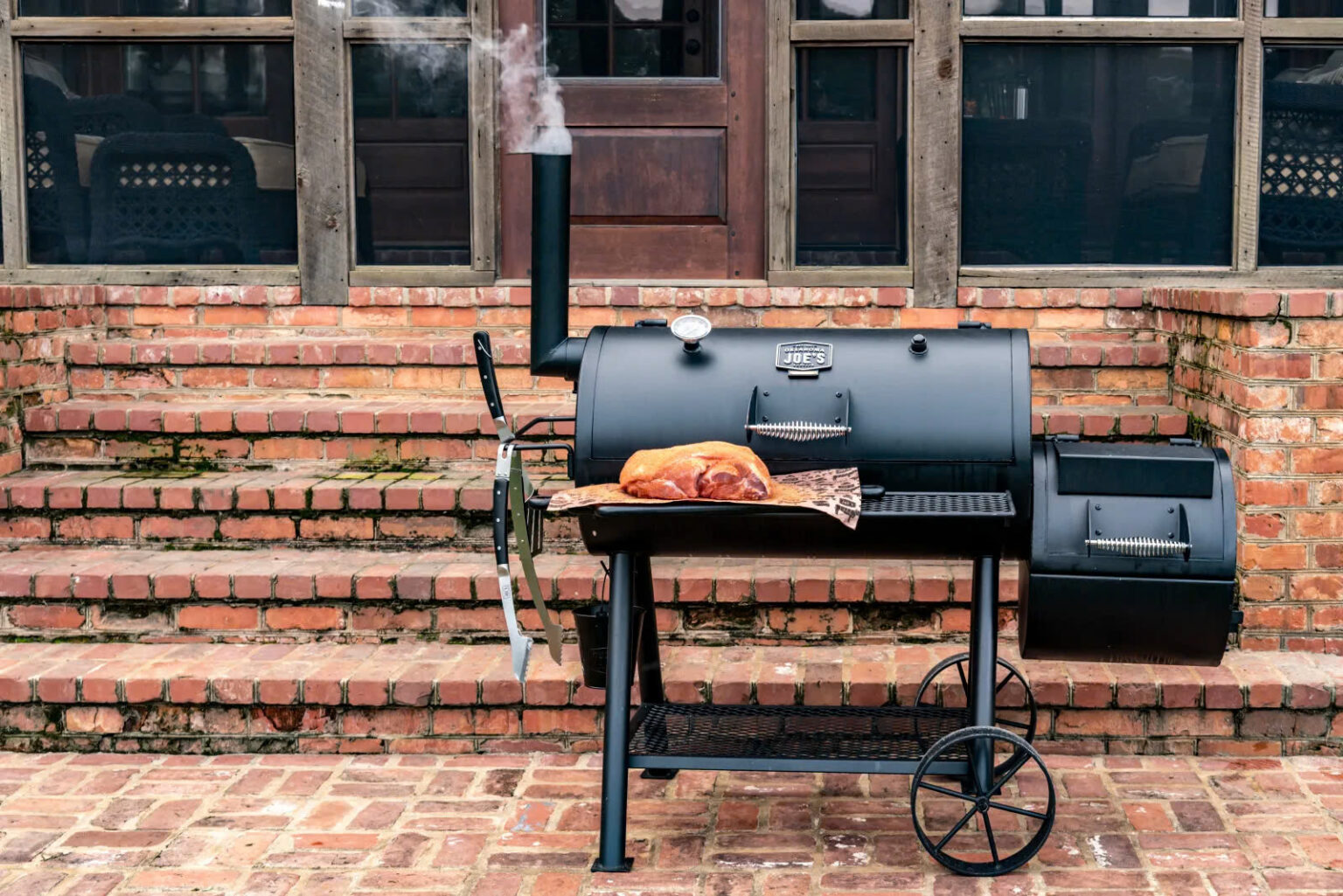 Pellet smoker vs. Offset Smoker: Detailed comparison & buying guide
